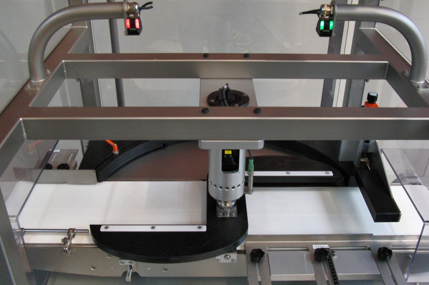 Serialisation peripherals: Carton turning device - Machines